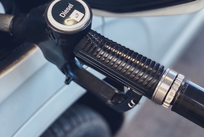 Diesel drivers see no benefit from lower fuel duty rate as retailers ...